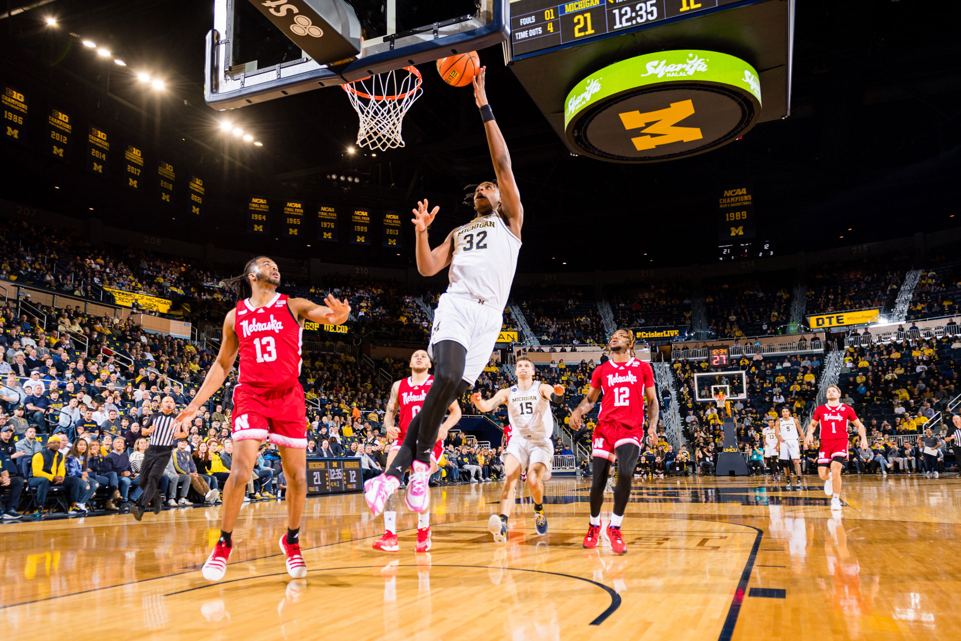 Michigan Men's Basketball Season Ticket Renewals - Commit and Win